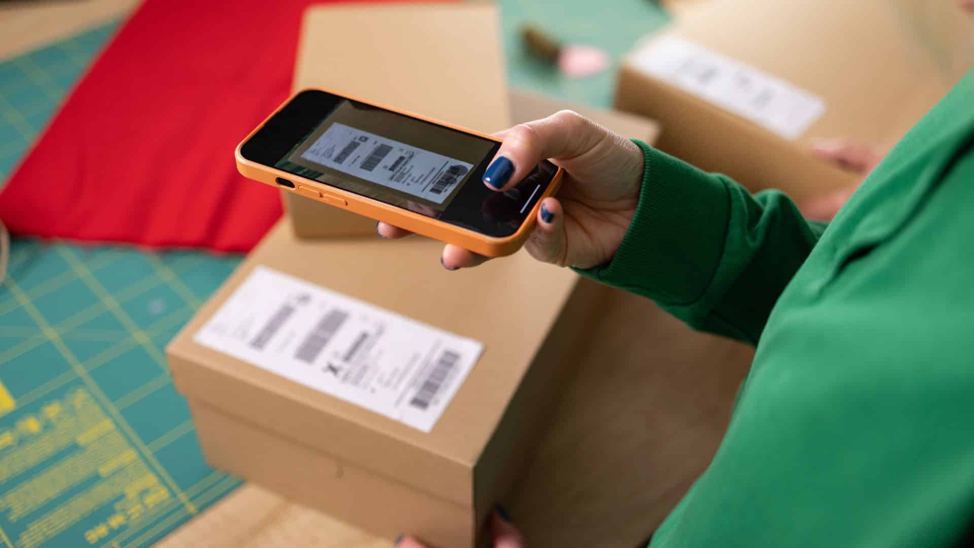 How to Incorporate Smart Packaging Technology